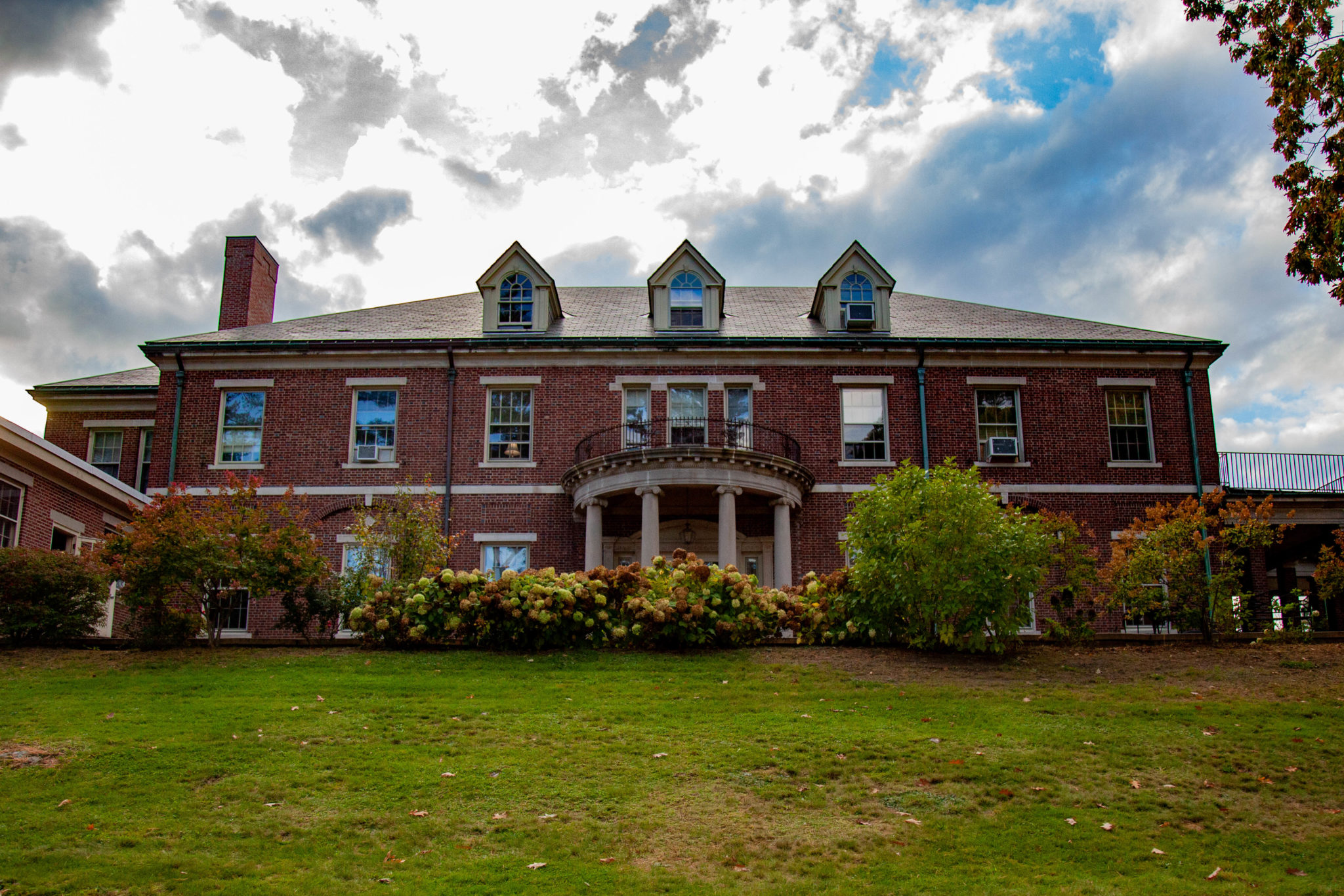 Hyde School - Owl Boarding School Guide